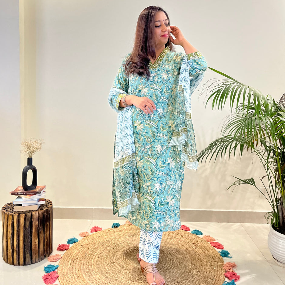 NEW ARRIVALS – Visual Echoes