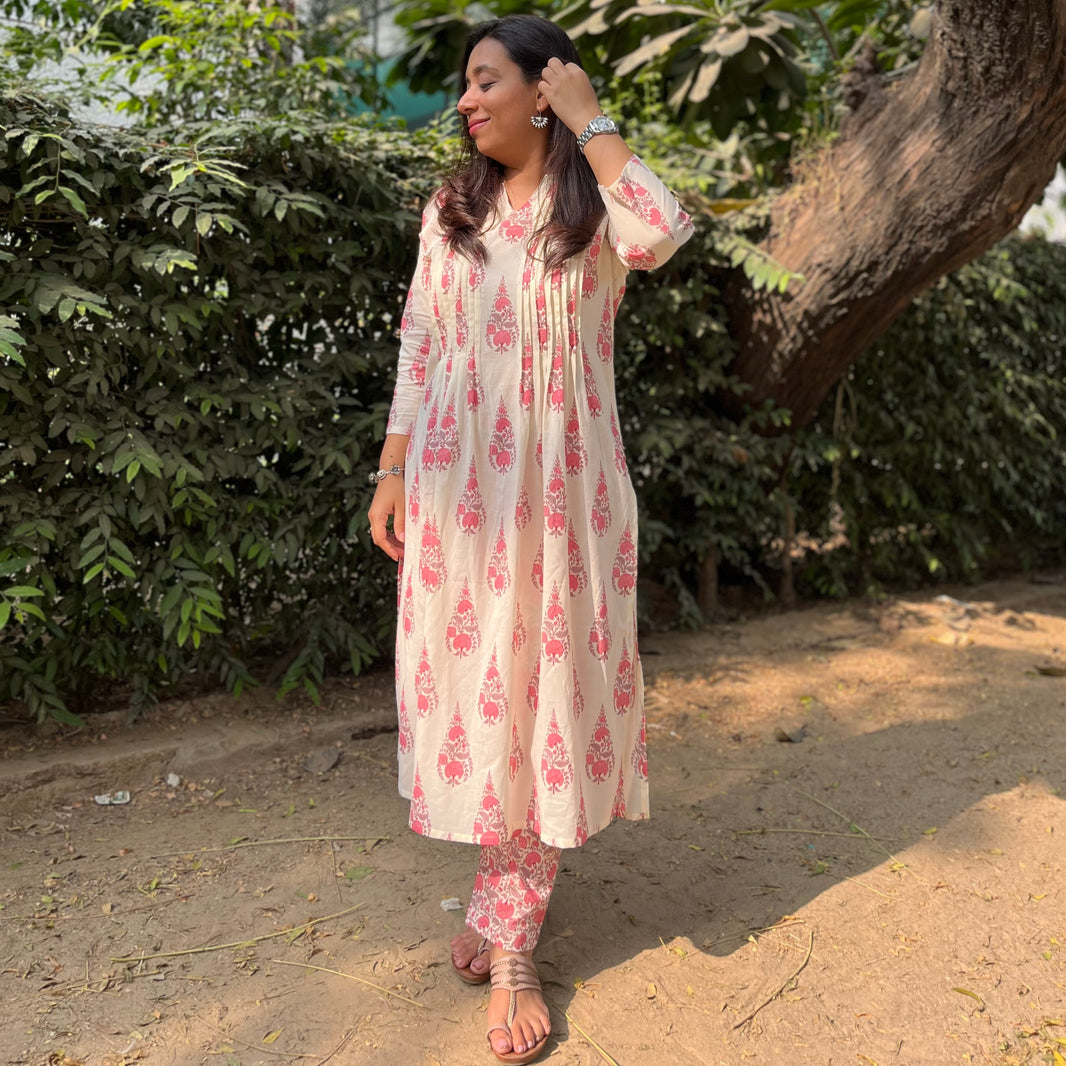 NEW ARRIVALS – Visual Echoes